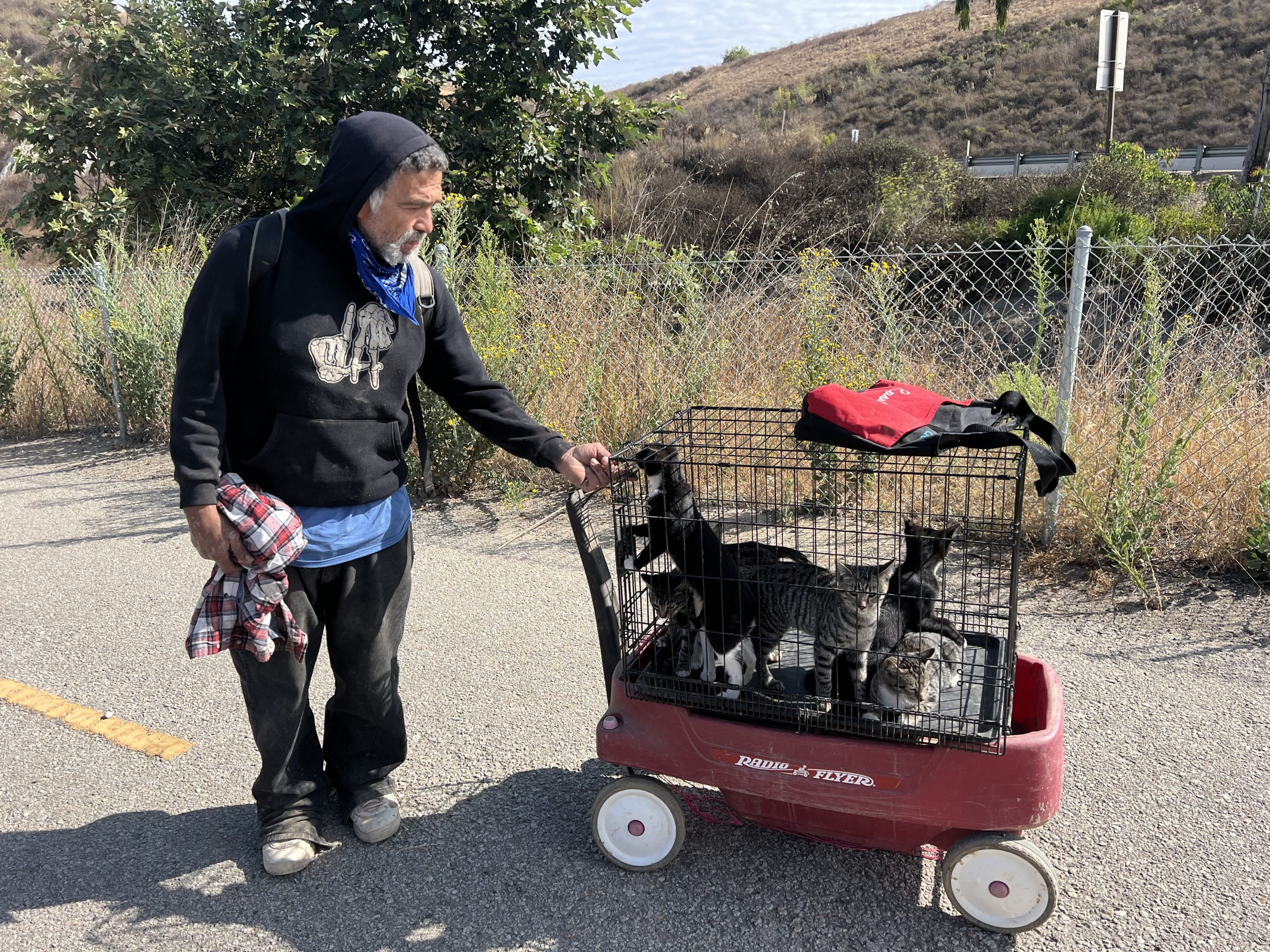 Outreach in the Santa Maria riverbed - C.A.R.E.4Paws